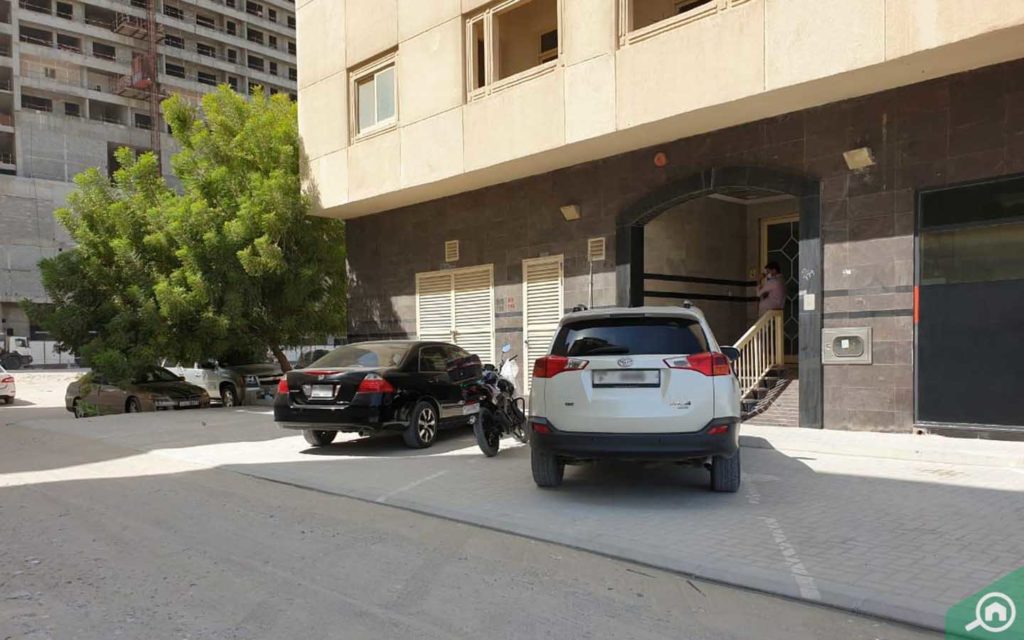 Hidaya Building, Al Khan Building Guide | Bayut