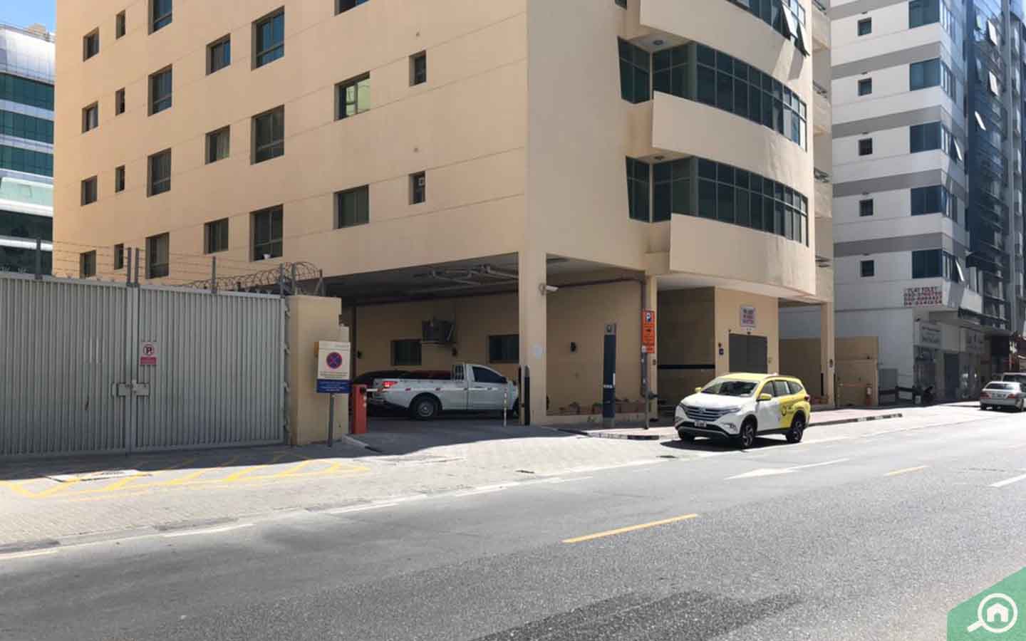 Sheikha Noora Building Al Barsha 1 Guide | Bayut