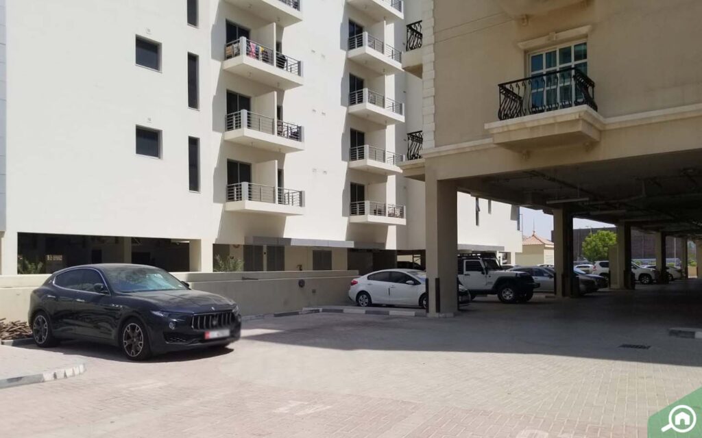 Al Kazim Building Guide | Bayut